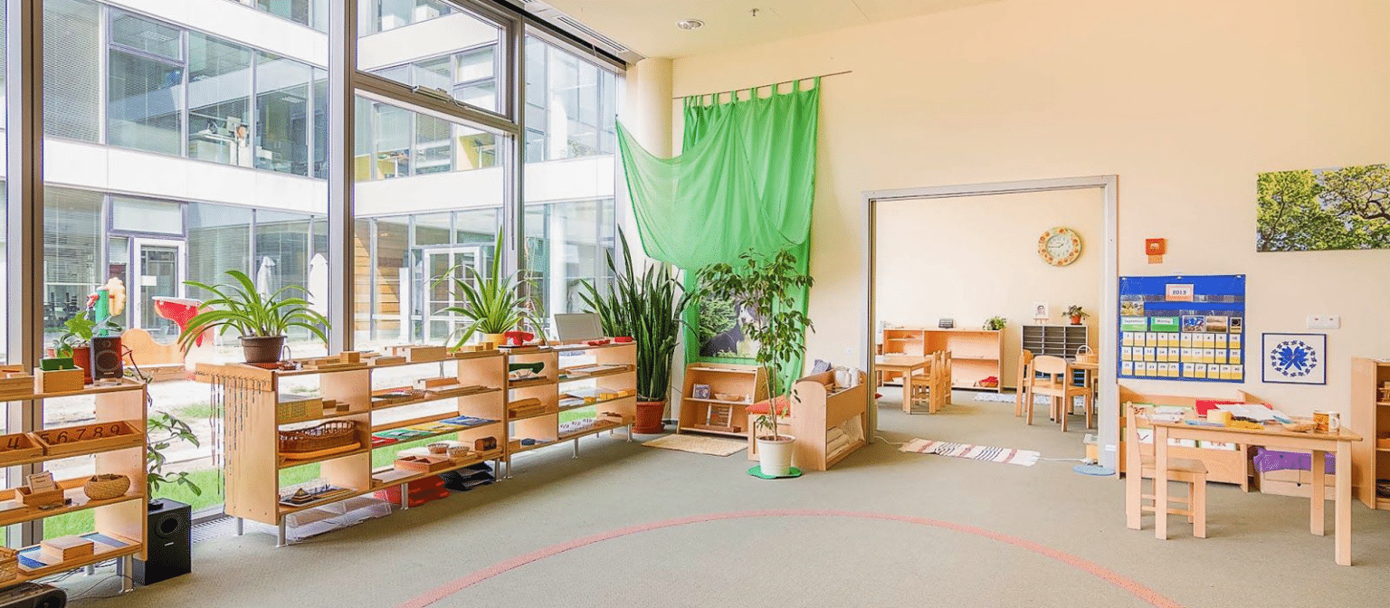 Creating An Engaging Learning Environment With Preschool Furniture